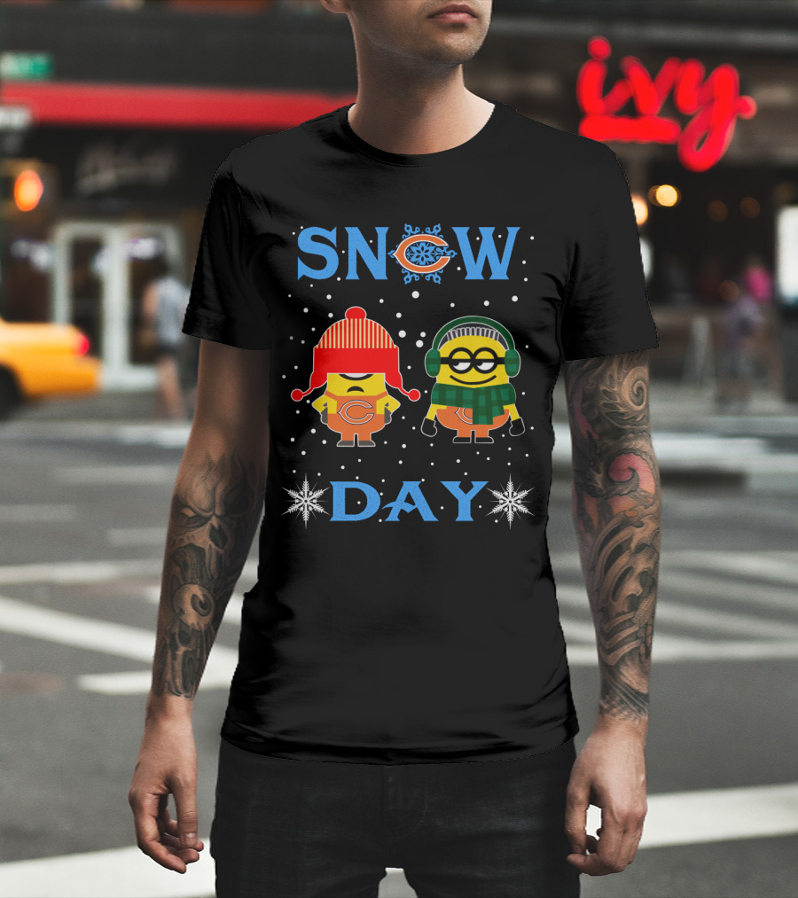 Snow Day For Chicago Bears And Minion Fans T-Shirt