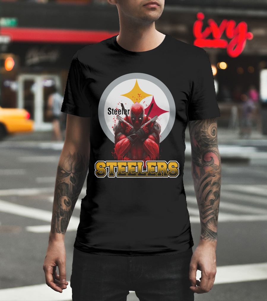 Steelers Deadpool Crossover With Pittsburgh Steelers Logo And Character Pose T-Shirt