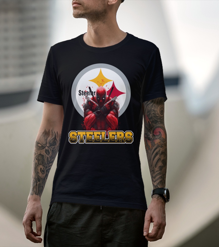 Steelers Deadpool Crossover With Pittsburgh Steelers Logo And Character Pose T-Shirt