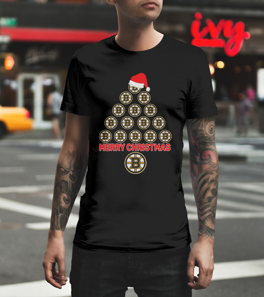 Merry Christmas Boston Bruins Tree Santa Hat T-Shirt