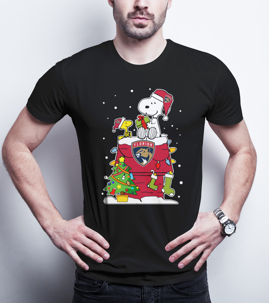 Florida Panthers Christmas Snoopy Gift Scene Peanuts Holiday T-Shirt
