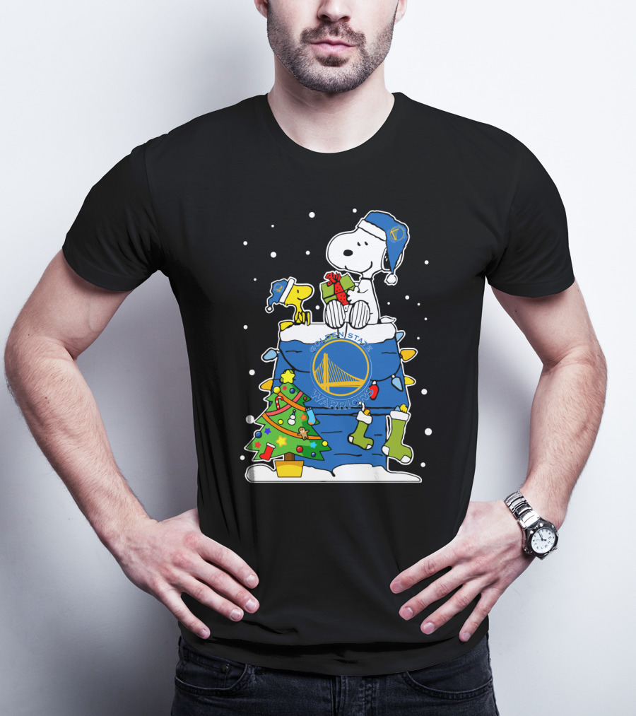 Golden State Warriors Snoopy Christmas Holiday Scene T-Shirt