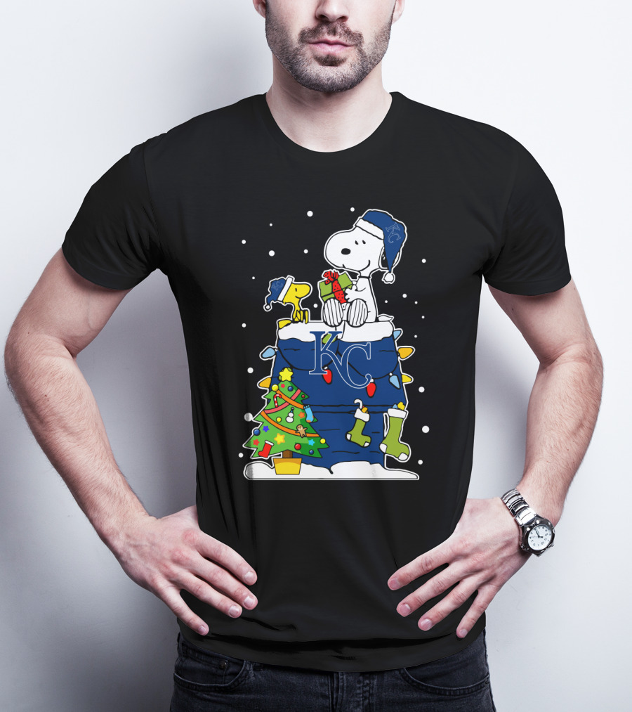 Kansas City Royals Snoopy Winter Christmas Gift Scene T-Shirt