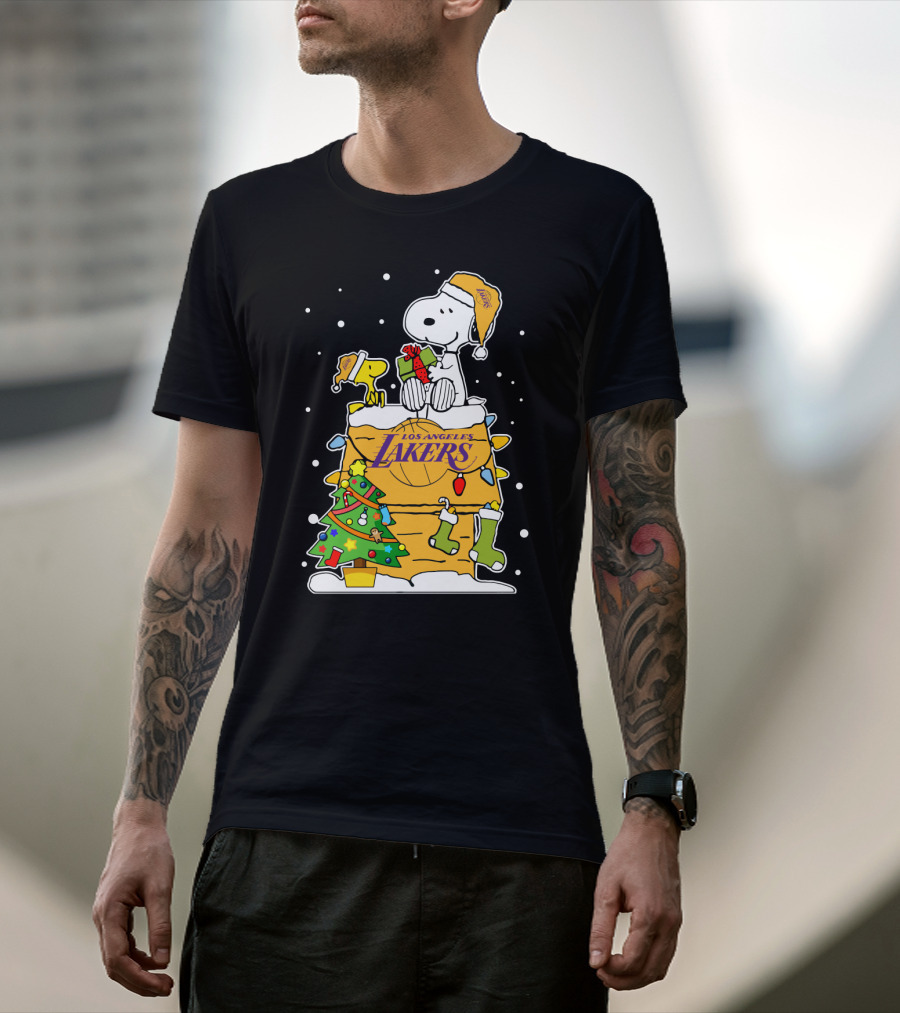Los Angeles Lakers Christmas Snoopy And Woodstock Holiday Scene T-Shirt