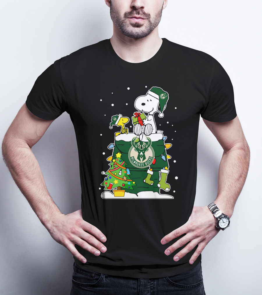 Milwaukee Bucks Christmas Snoopy And Woodstock Holiday Scene T-Shirt