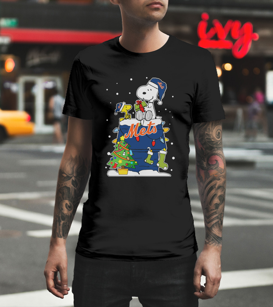 Snoopy And Woodstock Christmas Mets Fans Delight T-Shirt