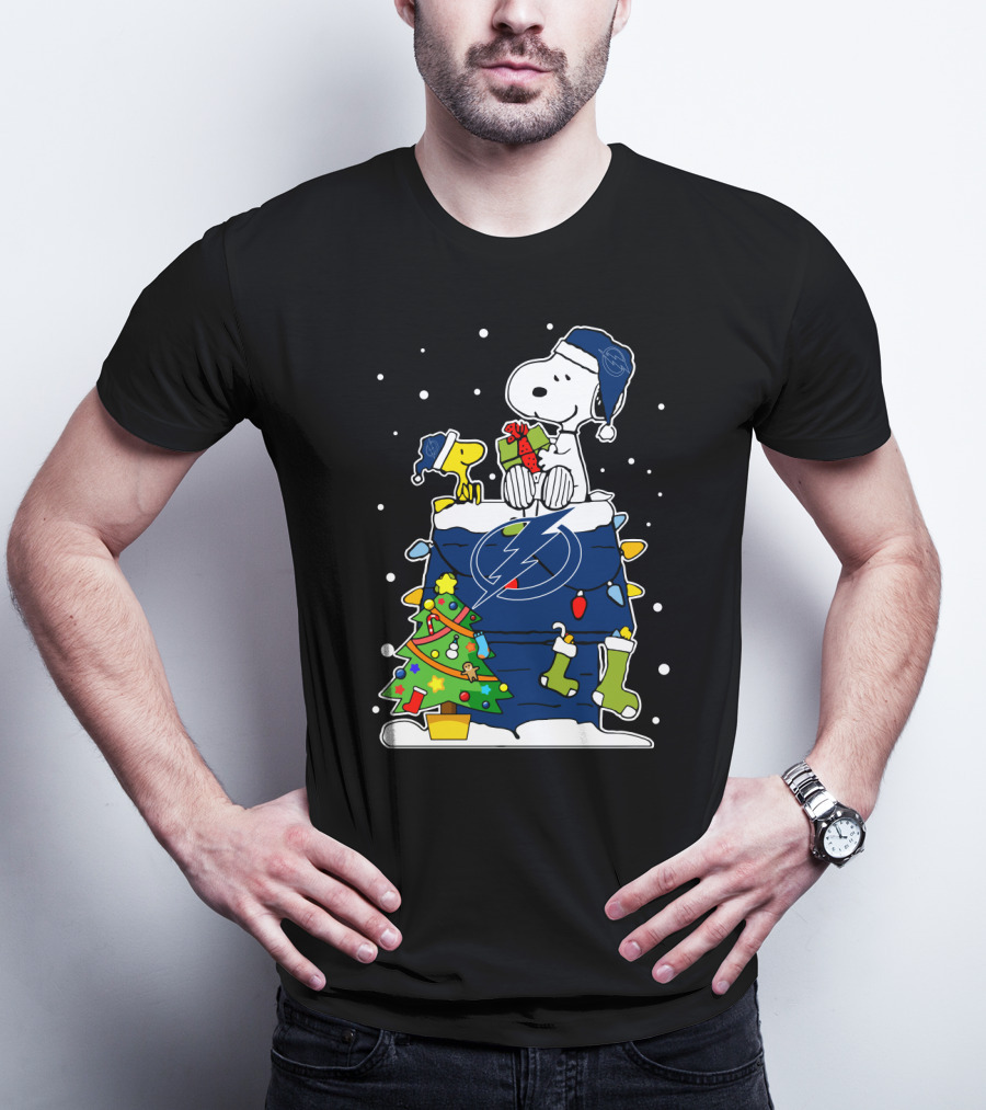 Tampa Bay Lightning Christmas With Snoopy And Woodstock Gifts And Tree T-Shirt