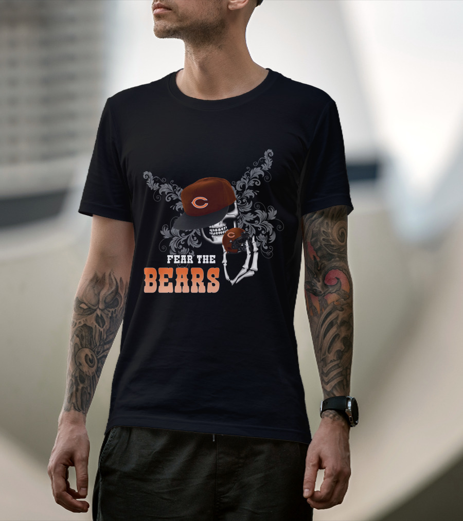 Fear The Bears Chicago Football Skull Helmet T-Shirt