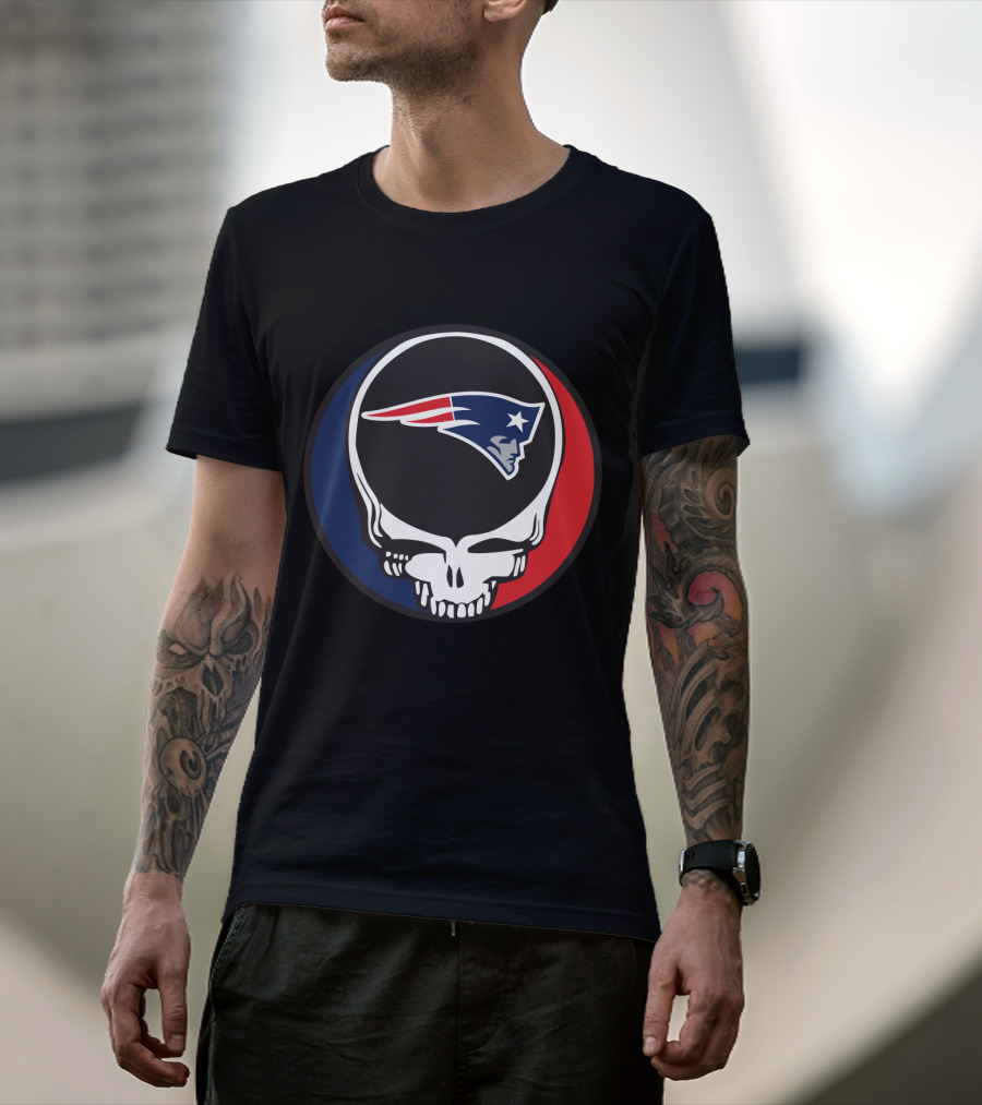 Grateful Dead Skull With New England Patriots Logo And Blue Red Rings T-Shirt