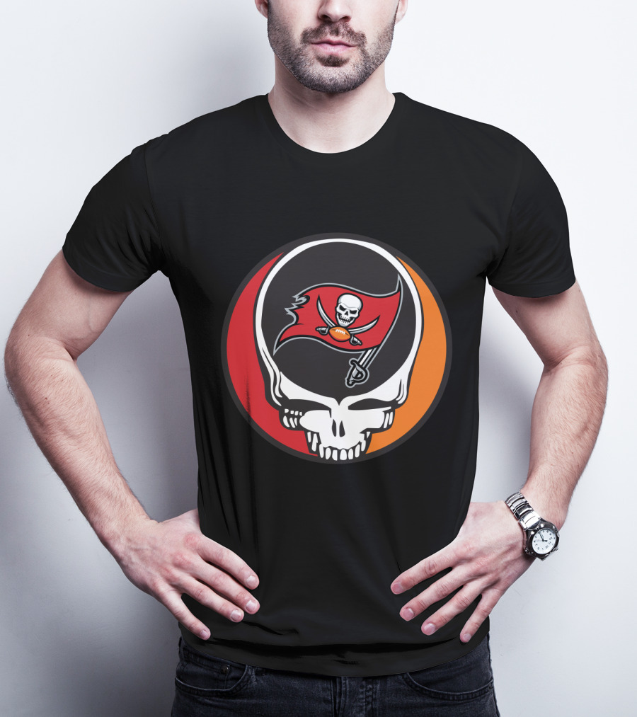 Grateful Dead Skull With Tampa Bay Buccaneers Flag T-Shirt
