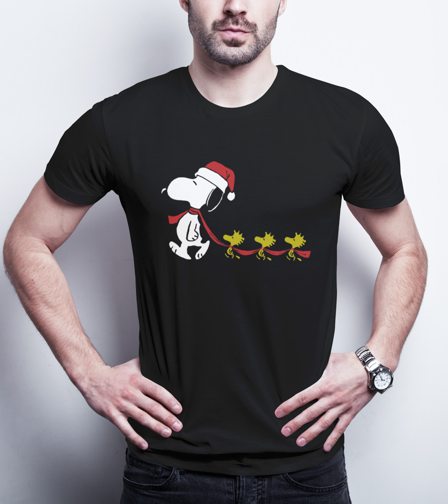 Snoopy Santa Hat Woodstock Parade Peanuts Christmas Holiday T-Shirt