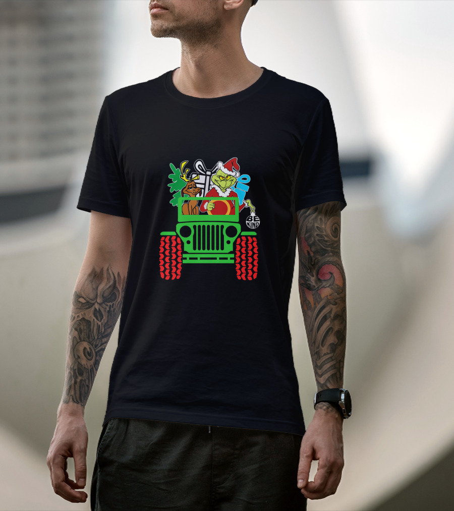 Be Kind Christmas Grinch And Dog In Jeep With Gifts T-Shirt
