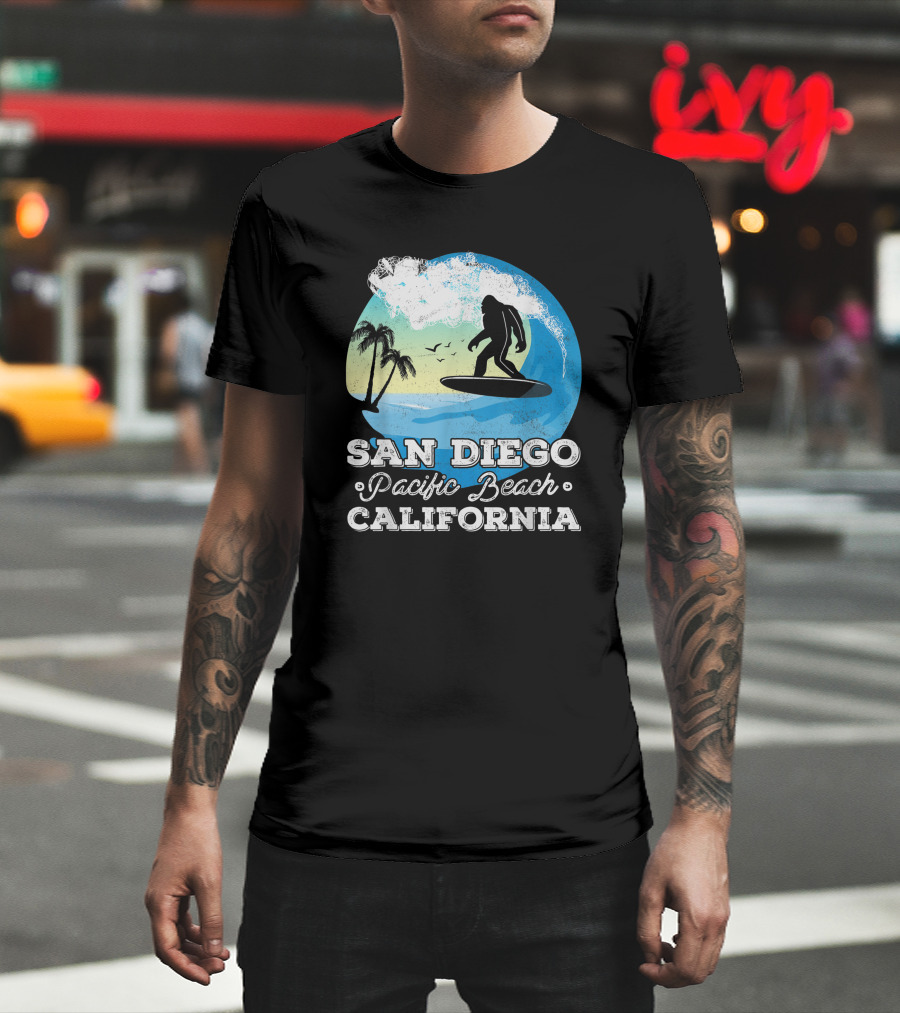San Diego Pacific Beach California Bigfoot Surfer Adventure Scene T-Shirt