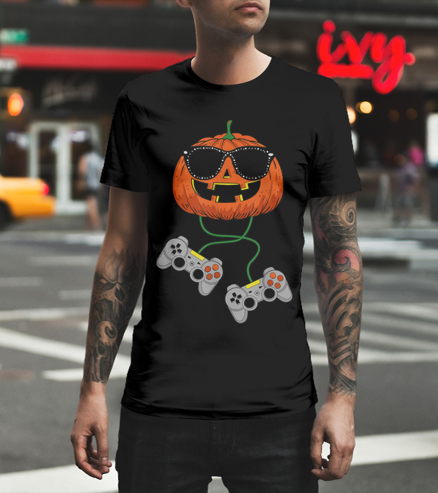 Halloween Jack O Lantern Gamer With Sunglasses And Game Controllers T-Shirt
