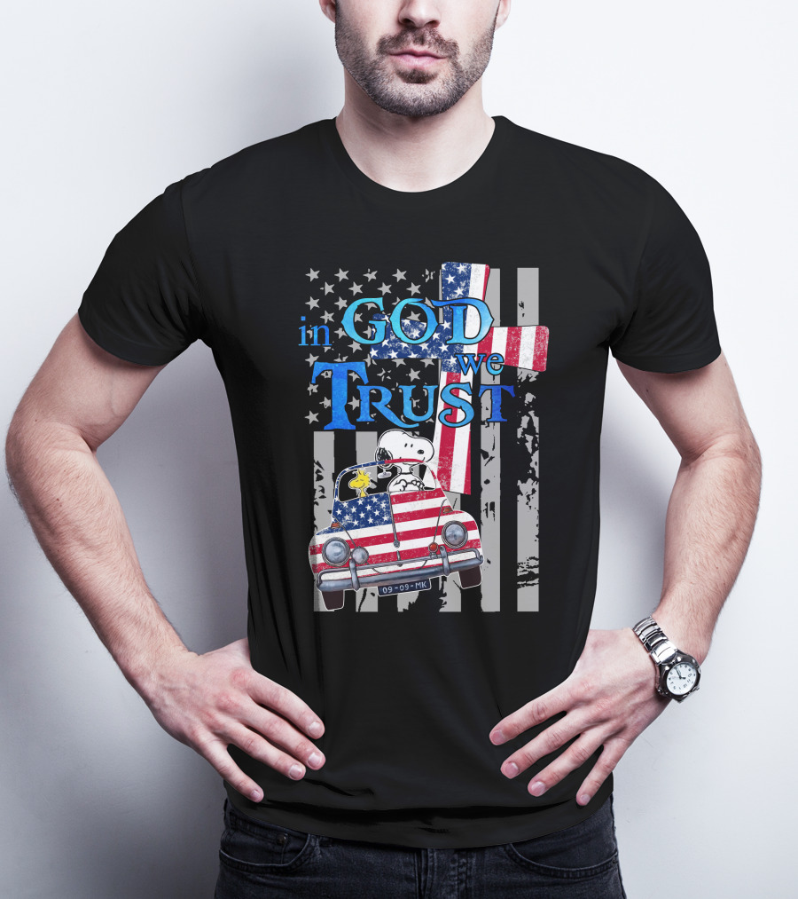 In God We Trust Snoopy Woodstock American Flag Car Patriot T-Shirt