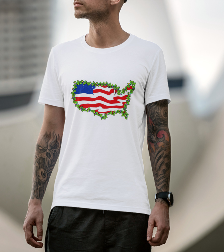 United States Map With Flag And Christmas Holly Decoration T-Shirt