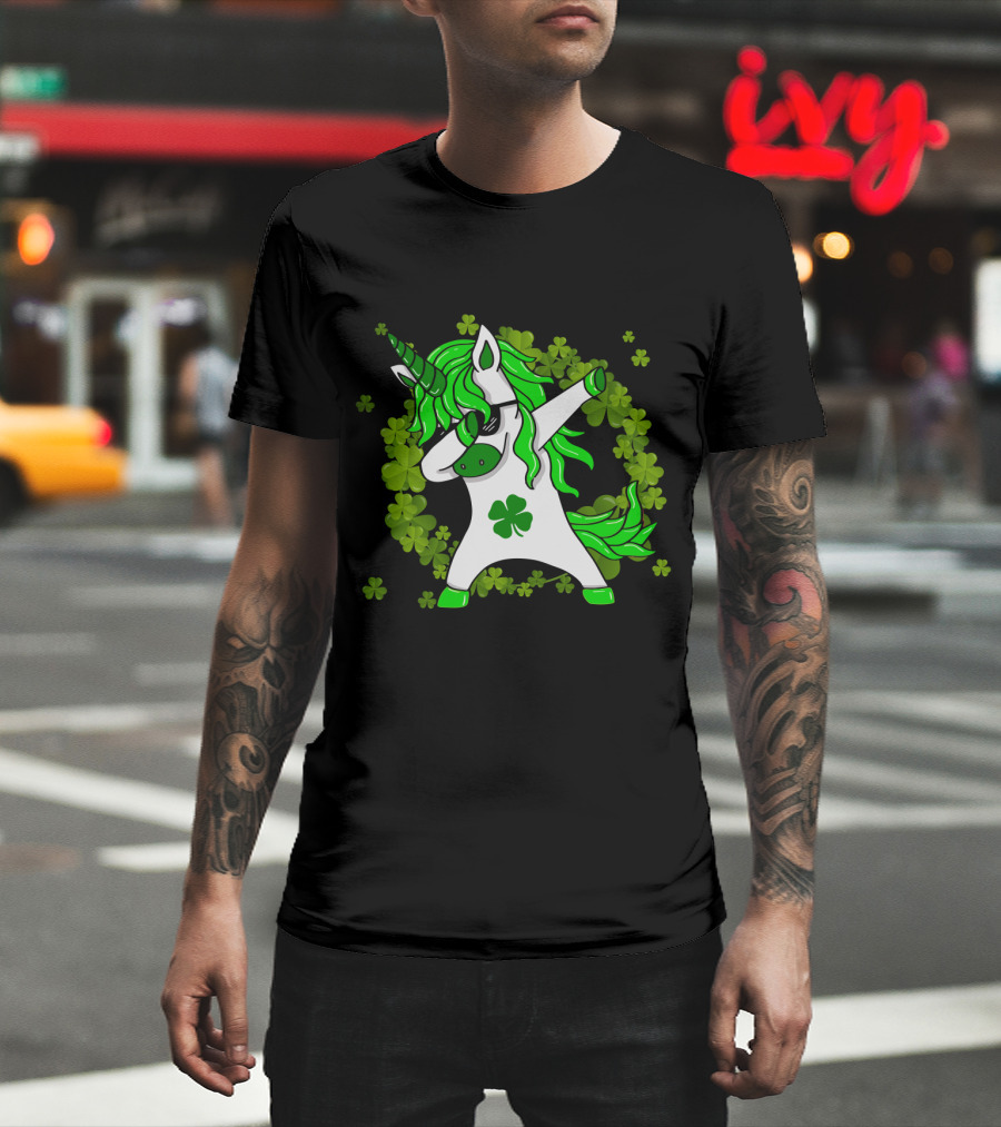 St Patricks Day Shamrock Unicorn Dabbing T-Shirt