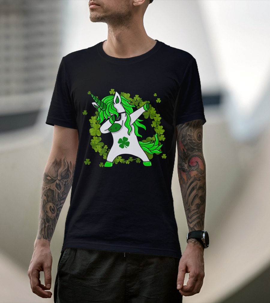 St Patricks Day Shamrock Unicorn Dabbing T-Shirt