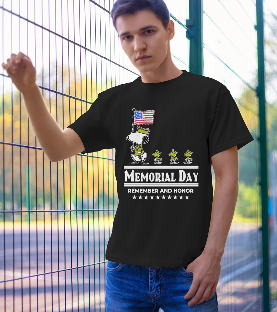 Snoopy Woodstock American Flag Memorial Day Remember And Honor T-Shirt