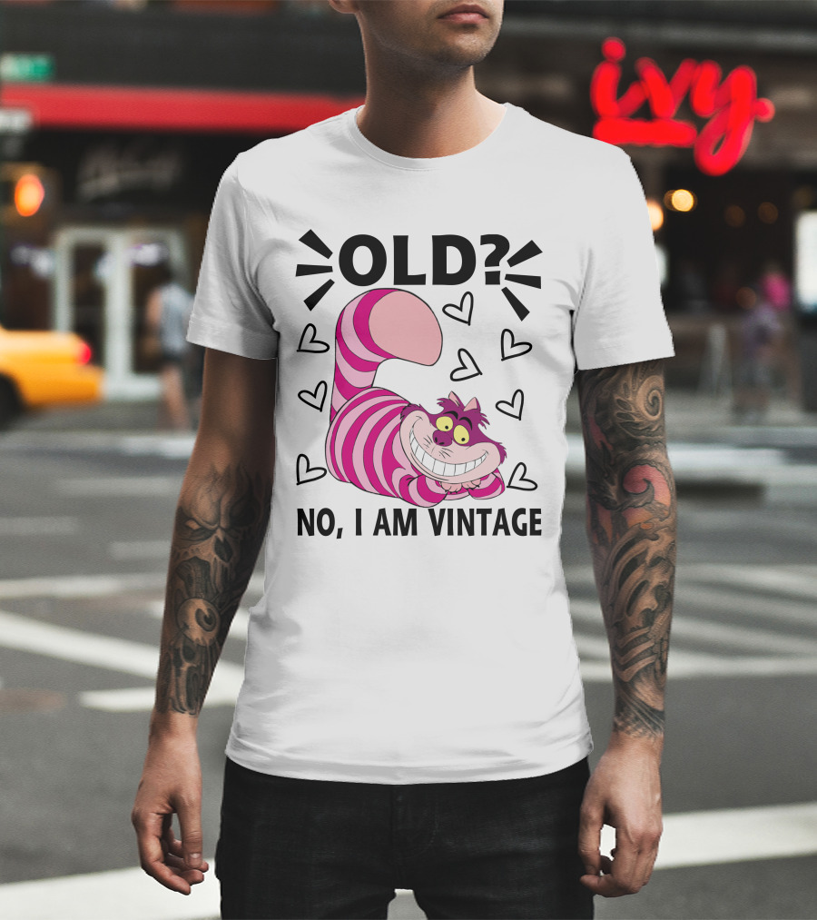 OLD NO I AM VINTAGE Cheshire Cat Hearts T-Shirt