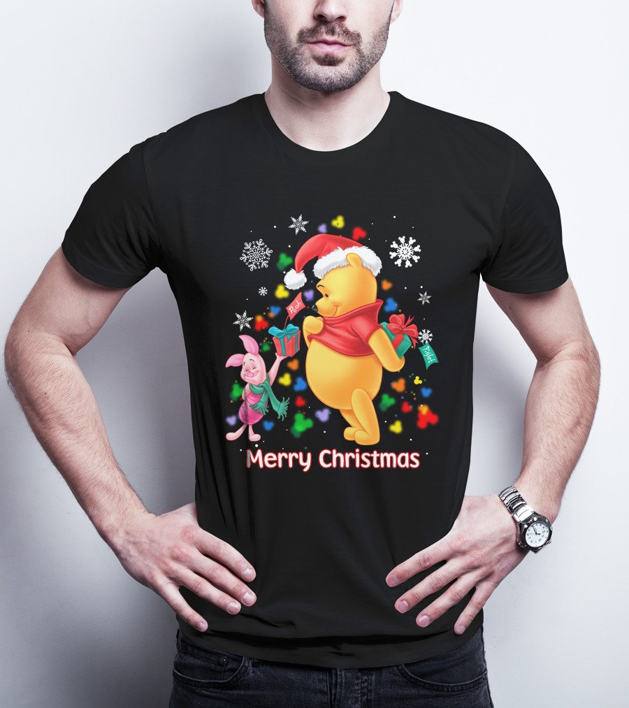 Merry Christmas Pooh And Piglet Snowflakes And Presents T-Shirt