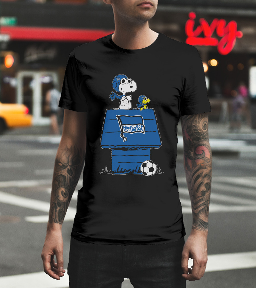Hertha BSC Snoopy And Woodstock Doghouse Soccer T-Shirt