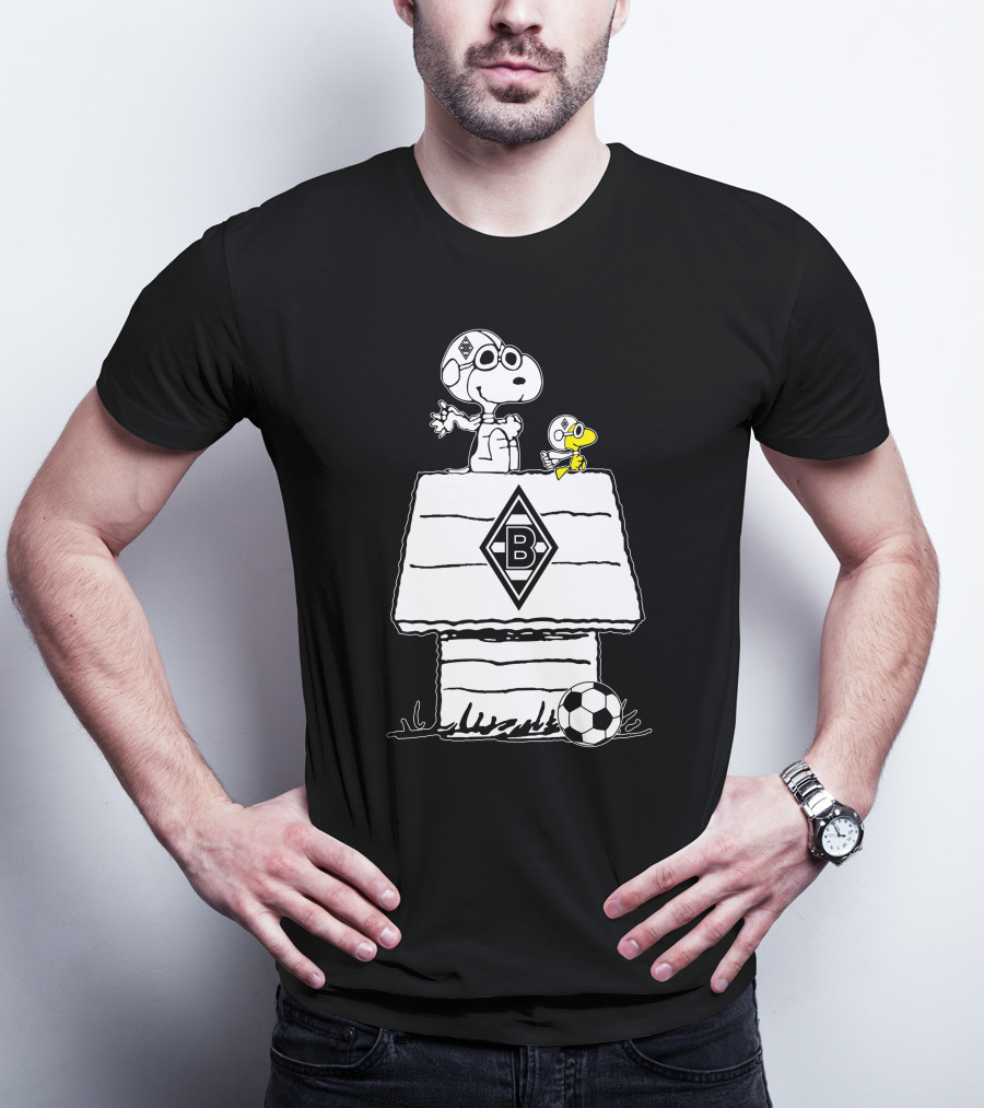 Borussia Mönchengladbach Snoopy And Woodstock Soccer Doghouse T-Shirt