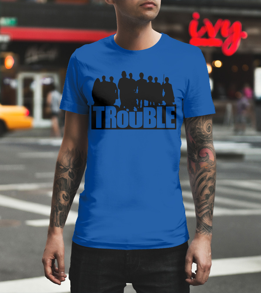 TROUBLE Silhouettes Ensemble T-Shirt
