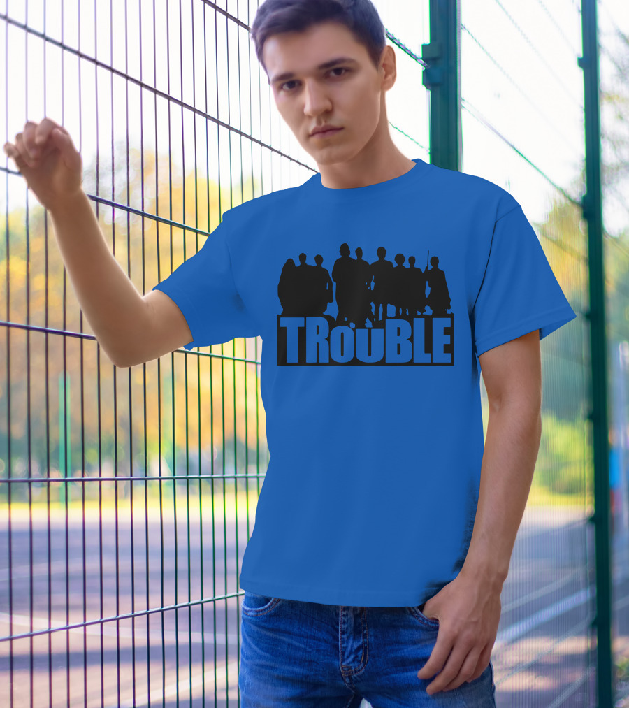 TROUBLE Silhouettes Ensemble T-Shirt