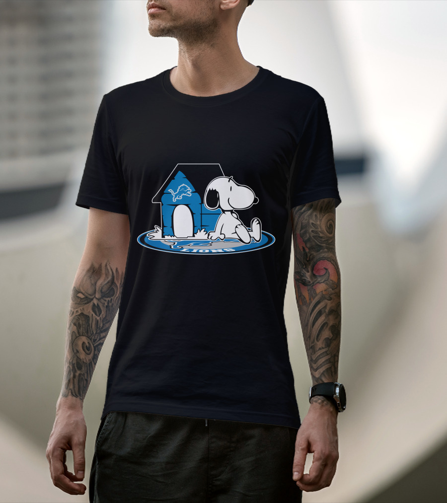 Detroit Lions Football Forever Snoopy Fan Art Peanuts T-Shirt