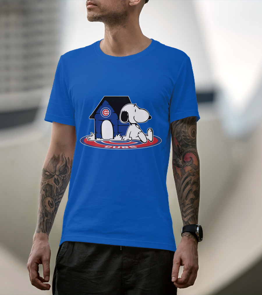 Chicago Cubs Snoopy Fan Forever T-Shirt