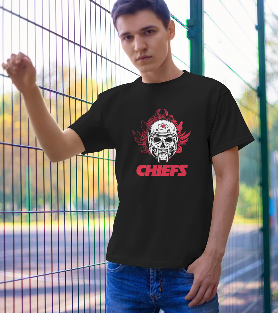 Kansas City Chiefs Skull Helmet T-Shirt