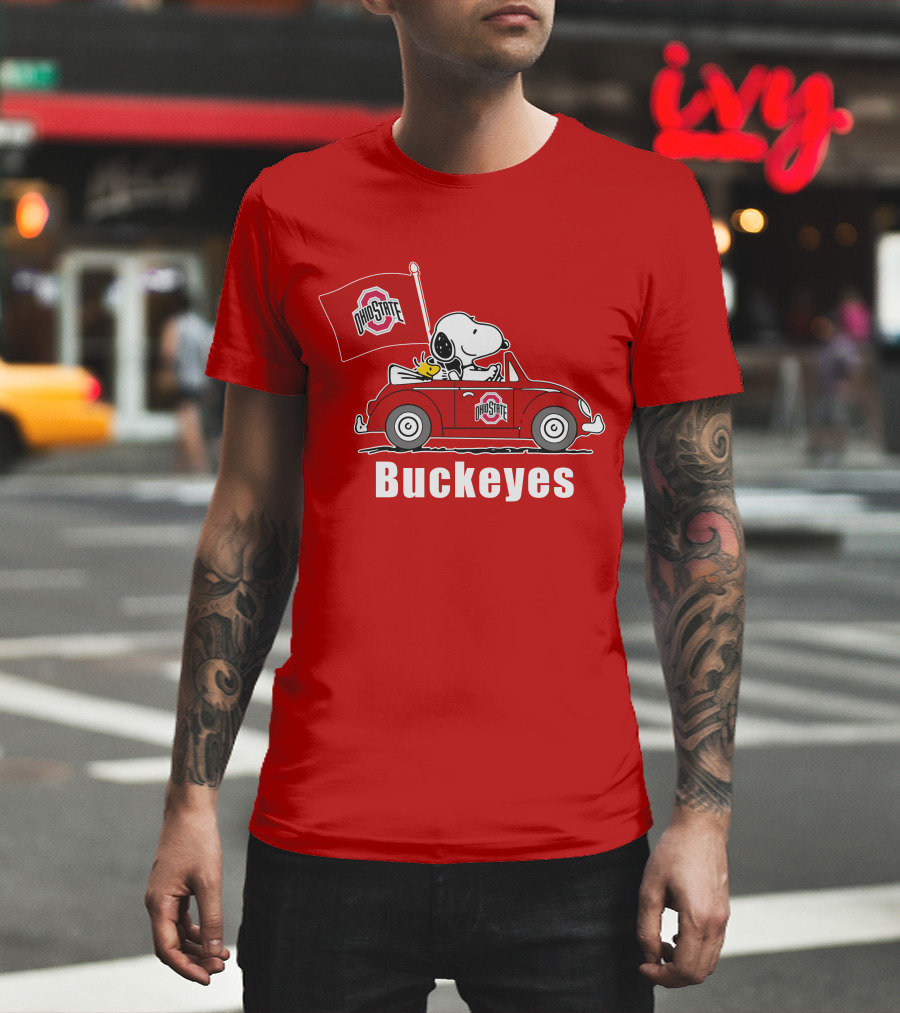 Ohio State Buckeyes Snoopy In Red Car With Flag T-Shirt