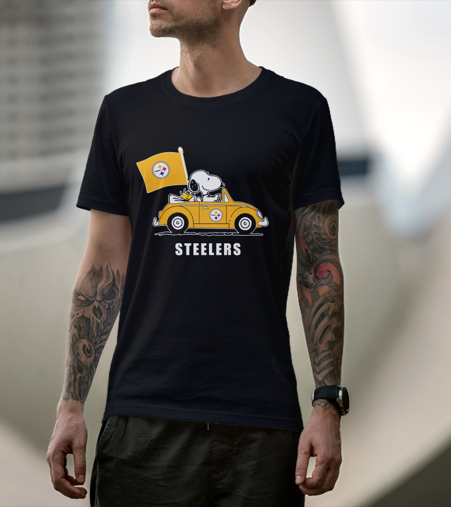 Pittsburgh Steelers Snoopy Driving Yellow Car With Flag T-Shirt