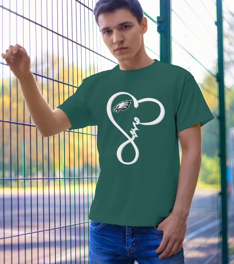 Philadelphia Eagles Love Heart T-Shirt