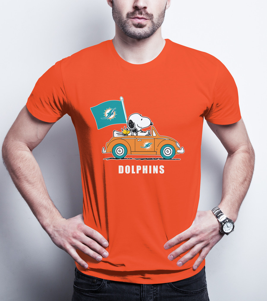 Miami Dolphins Snoopy Woodstock Driving Car Flag T-Shirt