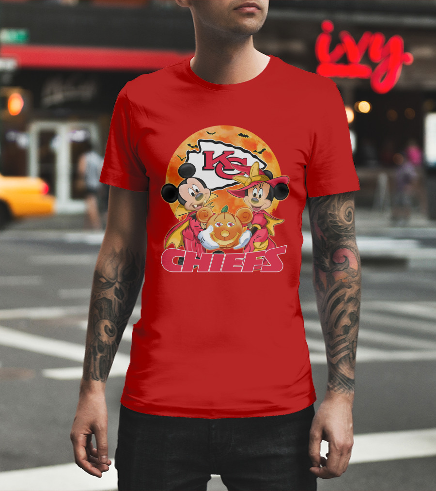 Kansas City Chiefs Mickey Mouse Minnie Mouse Halloween Chiefs Logo Pumpkin T-Shirt
