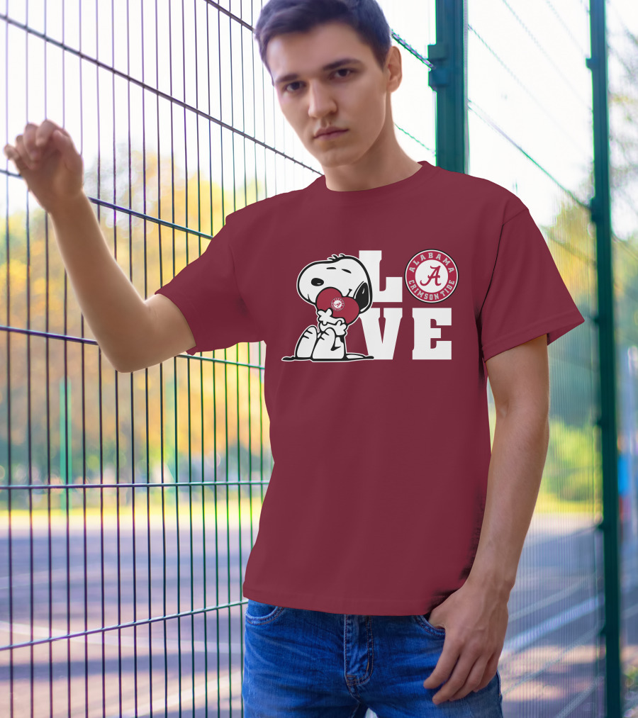 Snoopy Love Alabama Crimson Tide Football T-Shirt