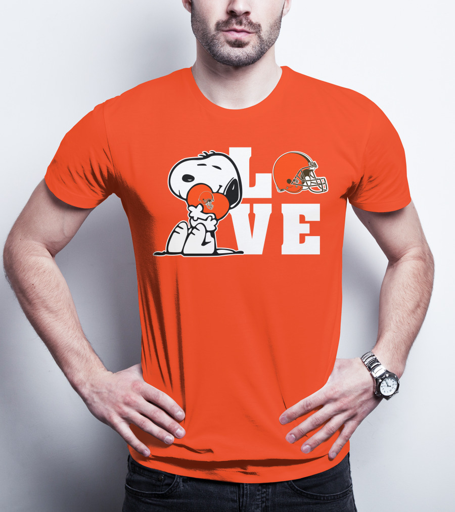 Snoopy Love Cleveland Browns Football Helmet T-Shirt