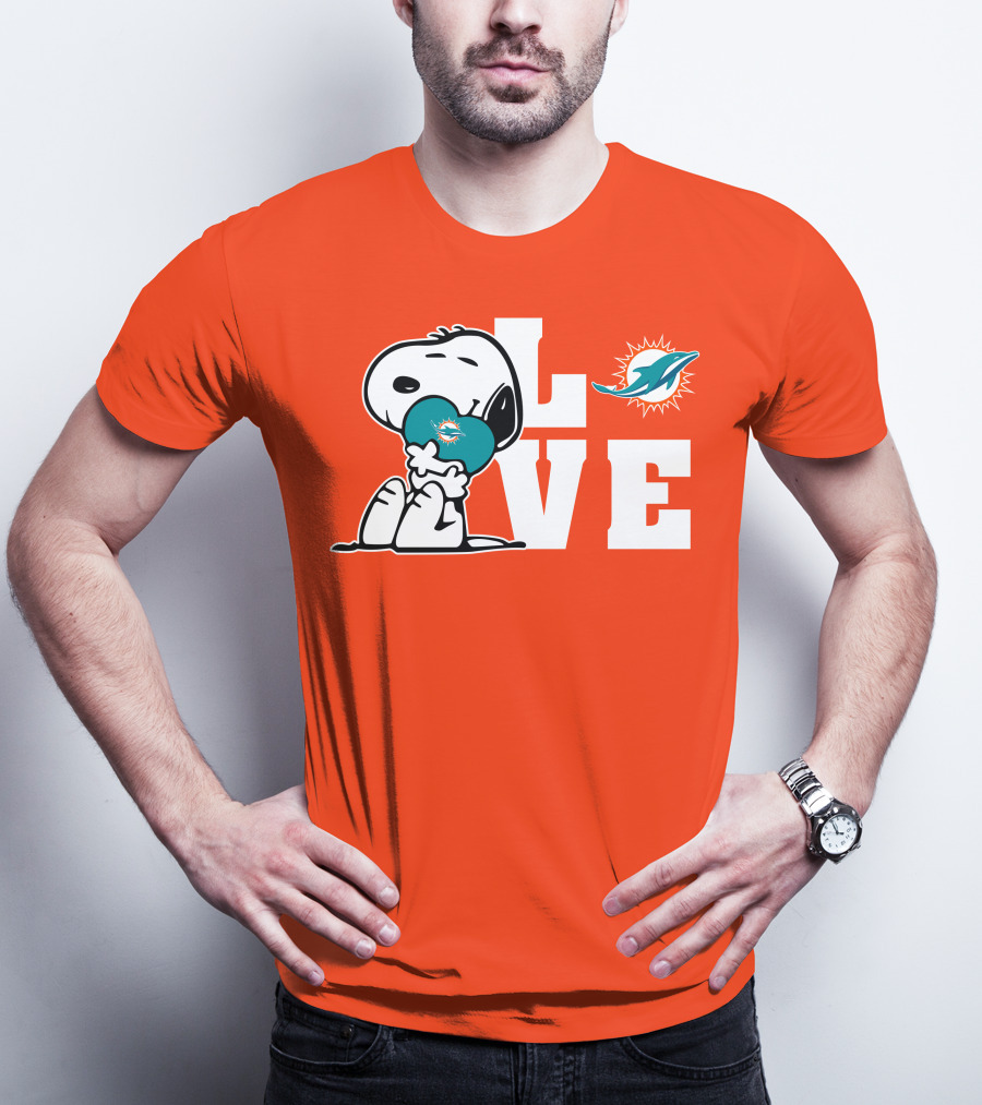 Snoopy Love Miami Dolphins Nfl Football Peanuts Fan T-Shirt