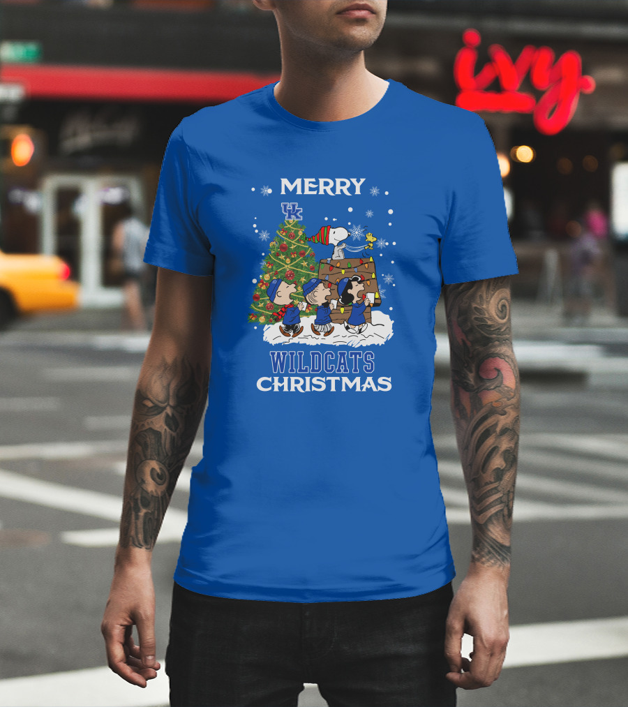 Wildcats Merry Christmas Peanuts Tree Kentucky T-Shirt