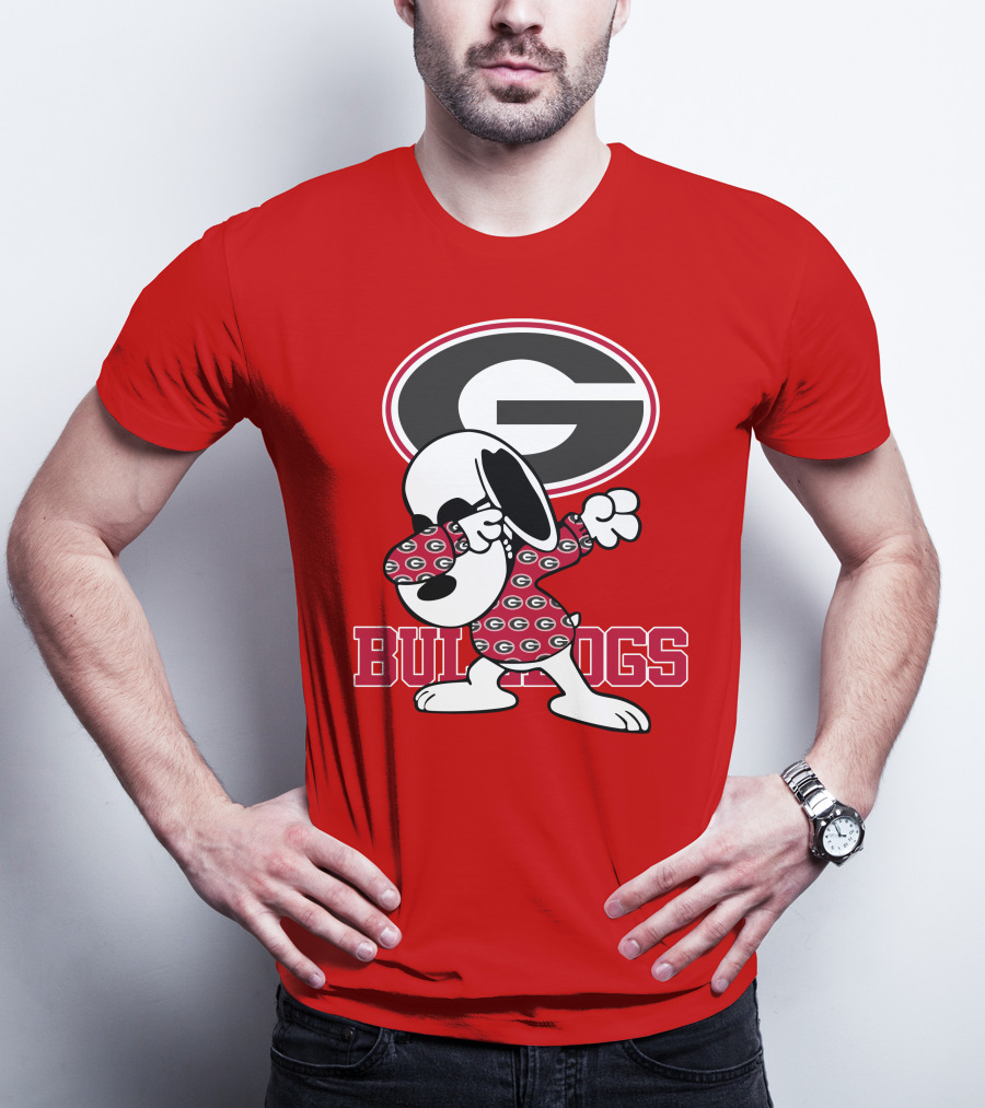 Georgia Bulldogs Snoopy Dabbing University Of Georgia T-Shirt