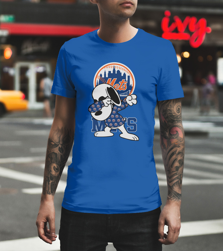 New York Mets Snoopy Dabbing Mets Logo Skyline T-Shirt
