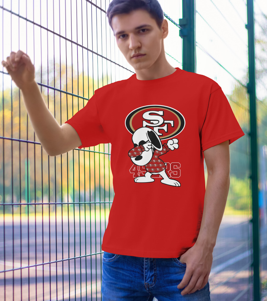 San Francisco 49ers Snoopy Dabbing SF T-Shirt