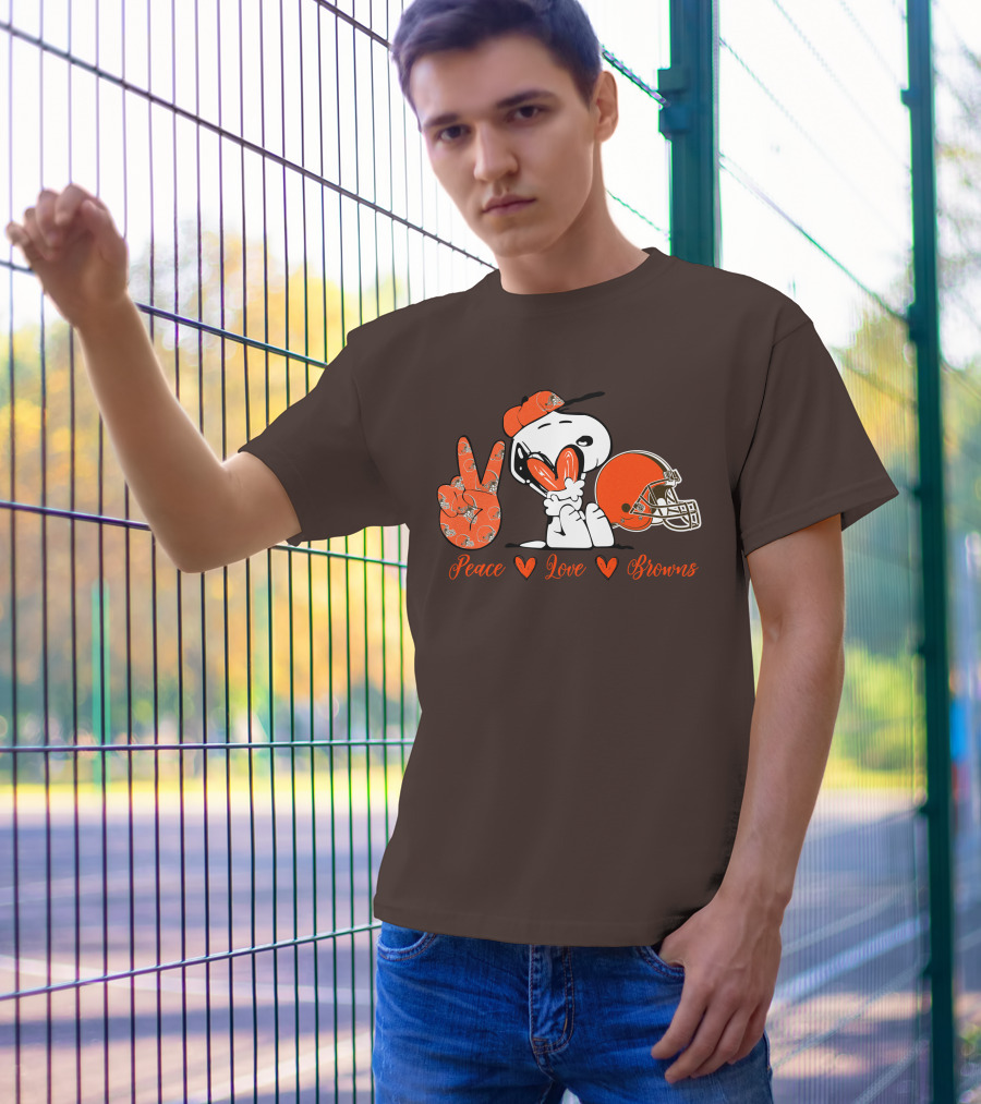 Peace Love Browns Snoopy Cleveland Browns Helmet T-Shirt
