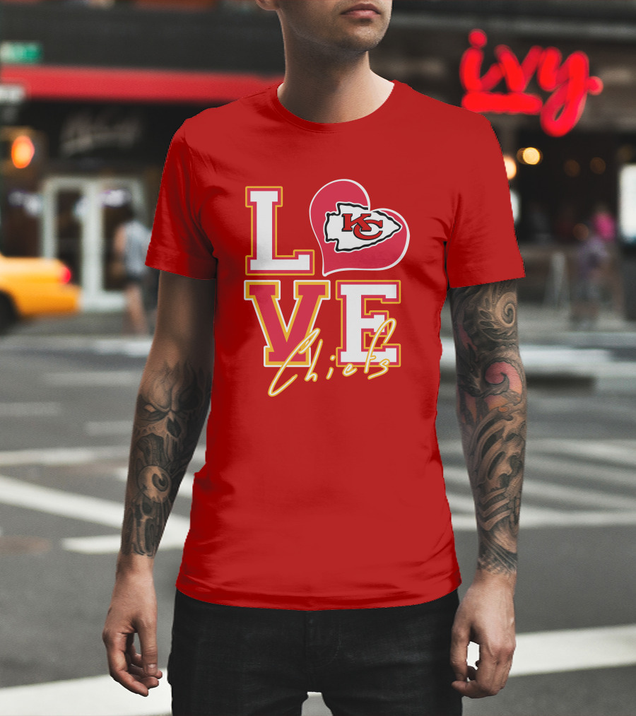 LOVE Chiefs KC Arrowhead Heart T-Shirt