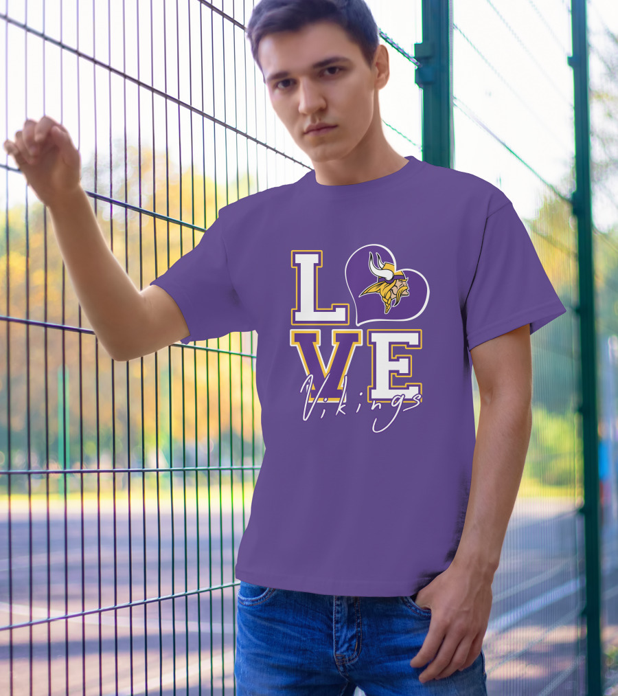 Love Minnesota Vikings Heart T-Shirt