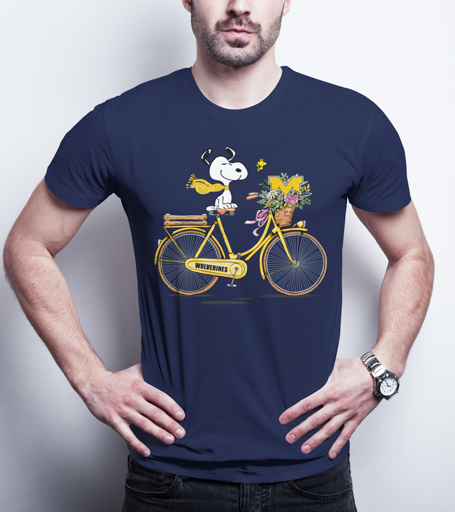 Michigan Wolverines Snoopy On Yellow Bicycle With Flowers T-Shirt