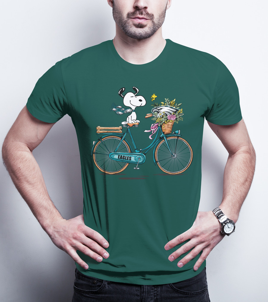 Philadelphia Eagles Snoopy Bicycle Flower Basket T-Shirt