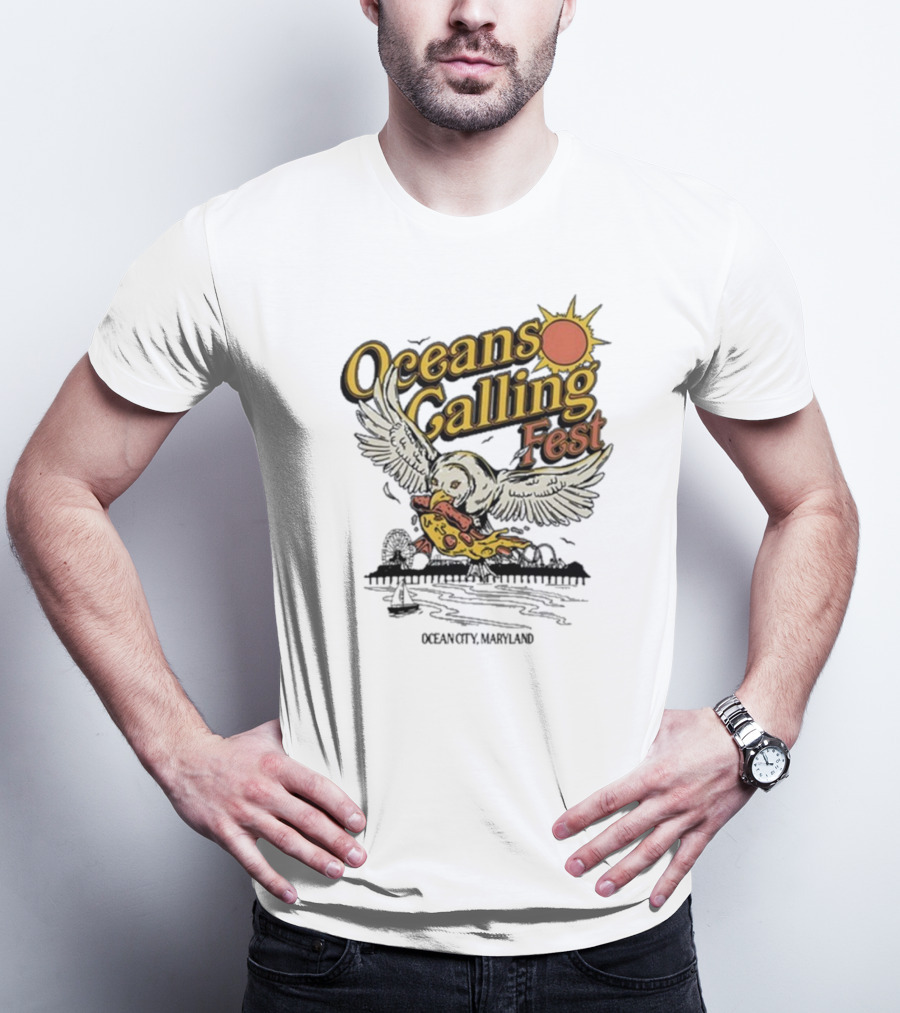 Oceans Calling Fest Seagull With Pizza Graphic T-Shirt